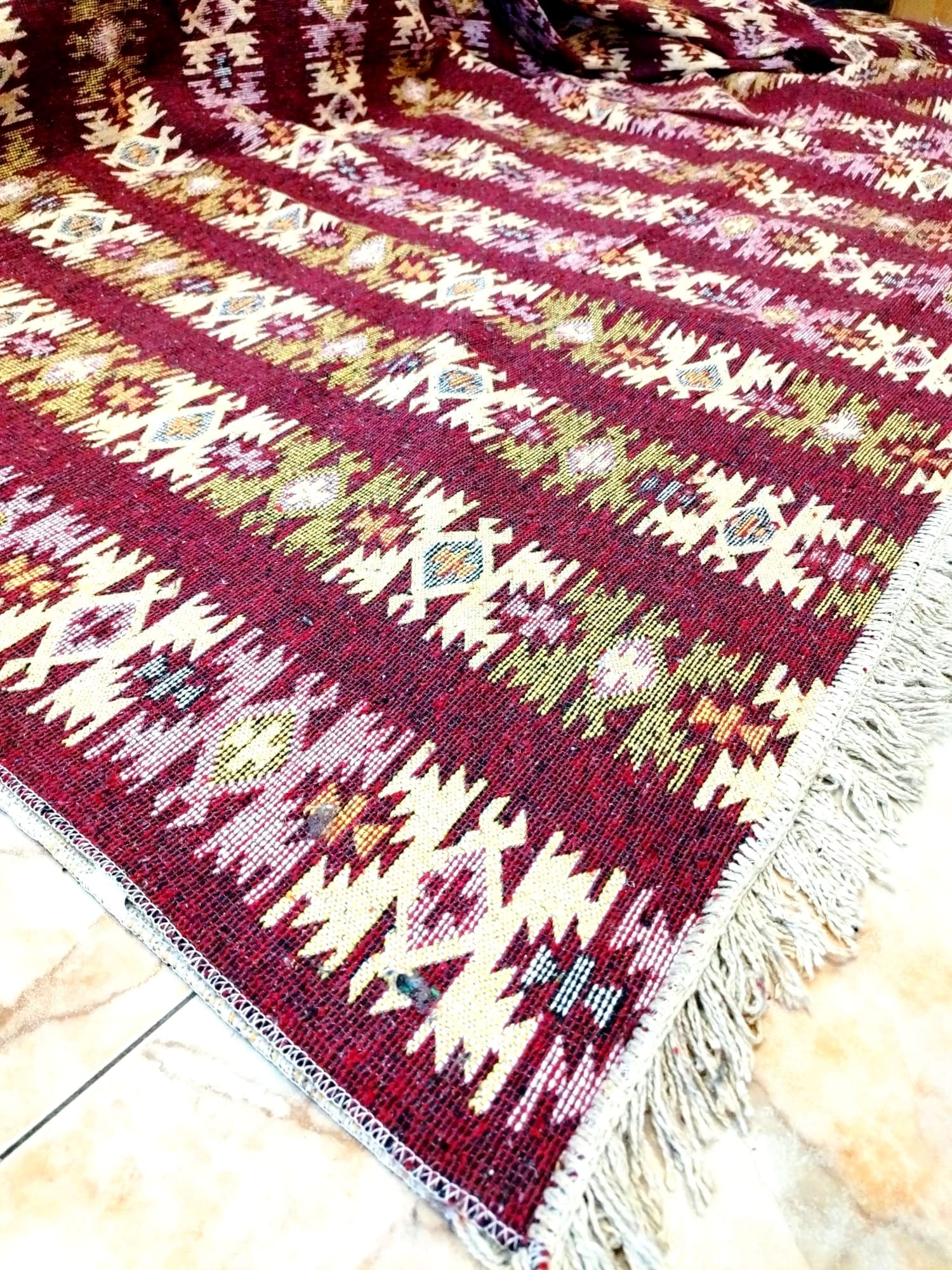 Covor traditional, dimensiunea 300x400cm, Rosu si crem, model Rustic ...